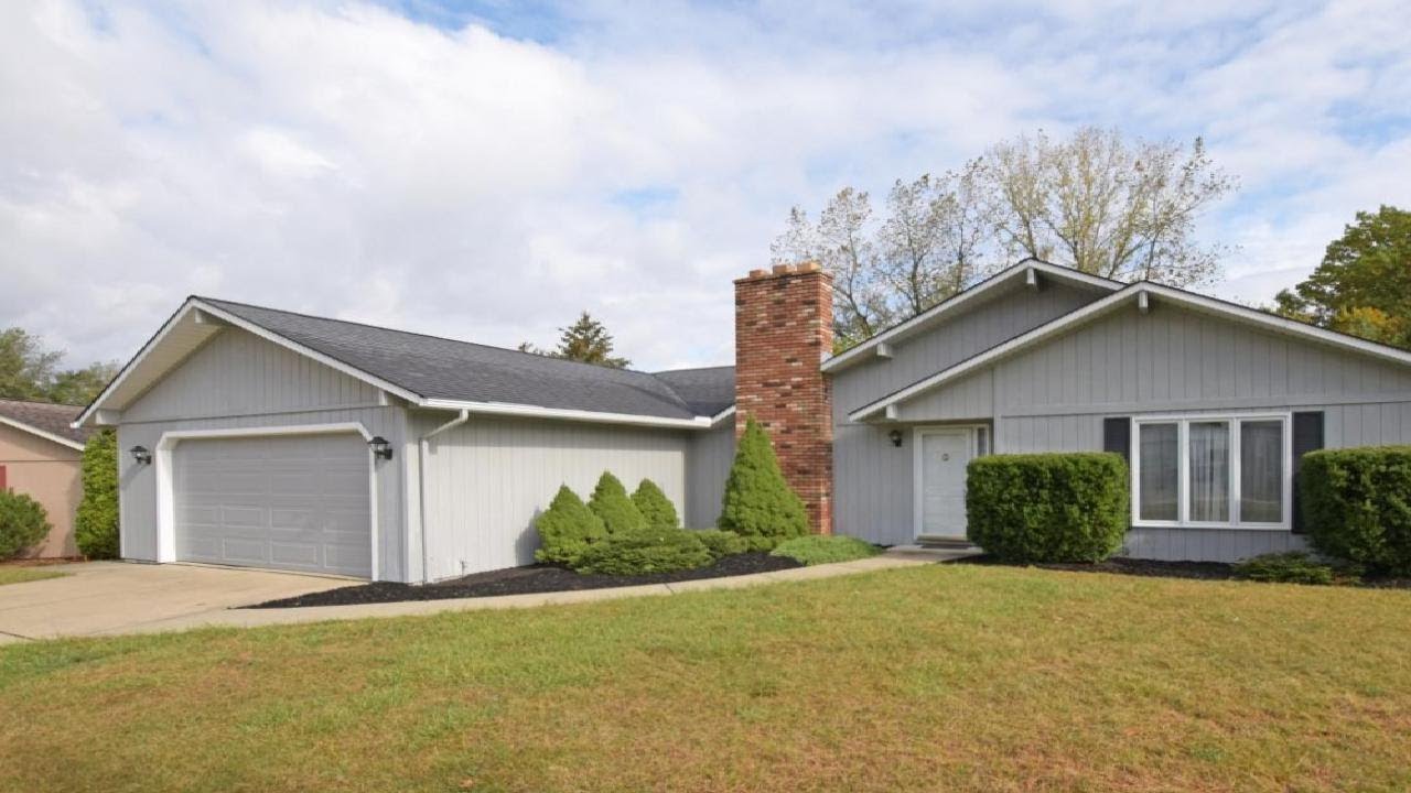 19155 Windward Way, Strongsville, OH Presented by Michelle Stanifer ...