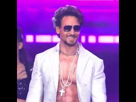 Tiger Shroff's IIFA 2022 performance on Dus Bahane 2.0 😎 | #TigerShroff #IIFA2022