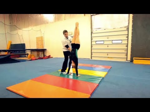 Main Elements of a Floor Routine | Gymnastics - YouTube
