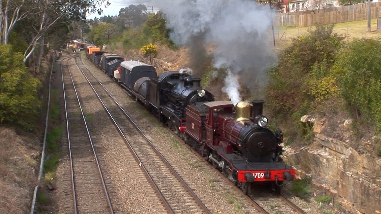 Australian steam locomotives 1709 & 3526 - Southern Highlands ...