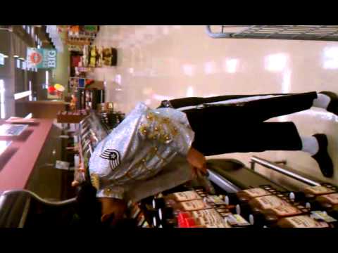 Michael Jackson seen alive shopping - YouTube
