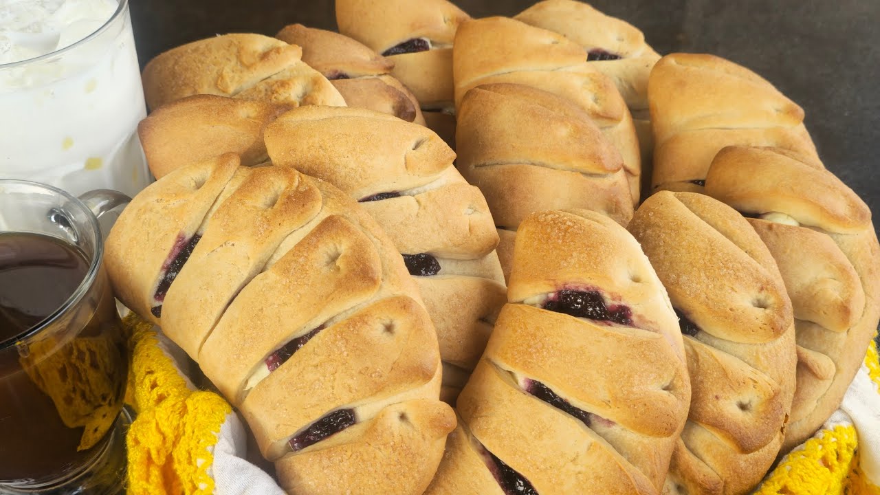 Receta de Pan de Agua con Mermelada de Berries y Queso Crema | Pan ...