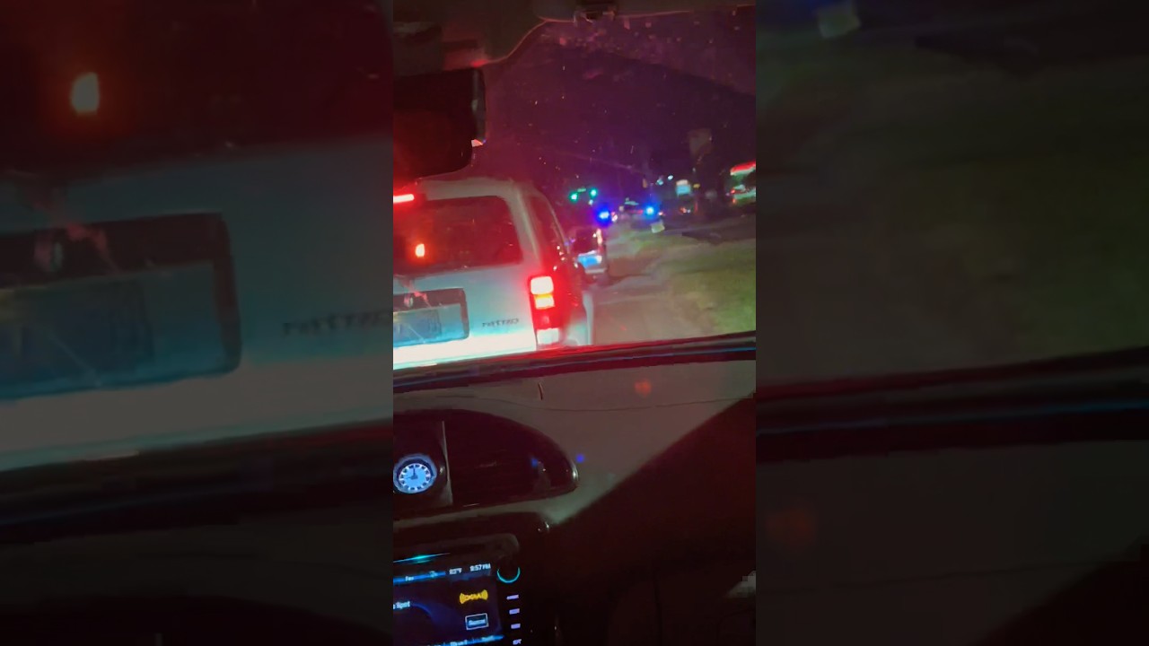 WE RAN OUT OF GAS WAITING IN LINE FOR SHEETZ 1 77 GAS MADNESS funny we-ran-out-of-gas-waiting-in-line-for-sheetz-1-77-gas-madness-funny