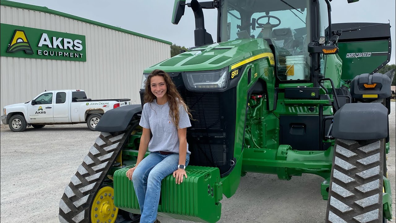Laura’s Brand New Favorite Tractor - YouTube