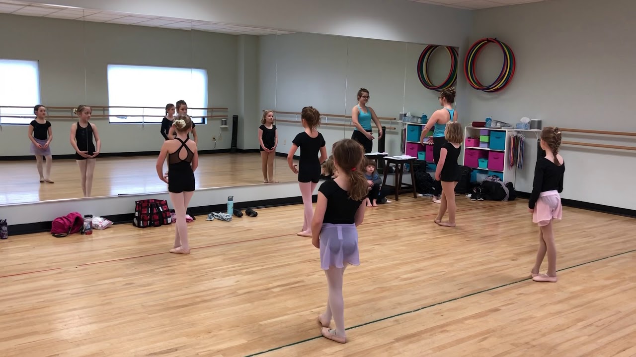 Level 1 Ballet “Million Dreams” - YouTube