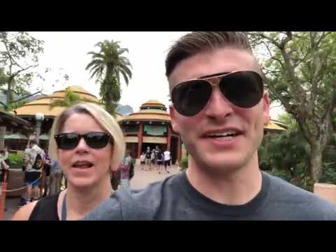 Universal Orlando: Fast and Furious Officially Opens, MIB Immigration Tour, and Petting a Dinosaur