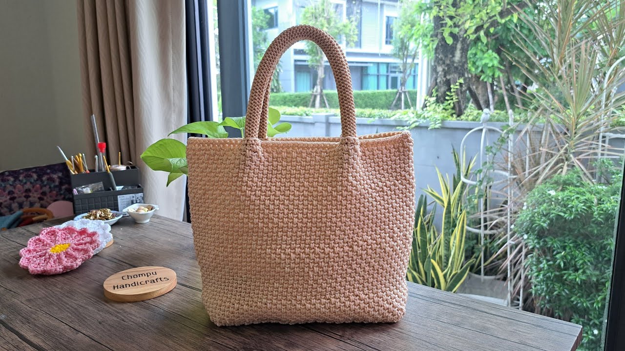 How to crochet handbag in the easy way | Chompu Handicrafts - YouTube