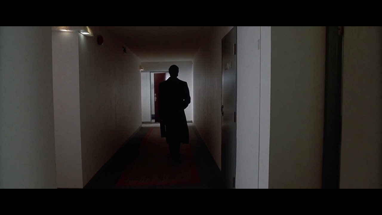 American Psycho - Paul Allen's Apartment - YouTube