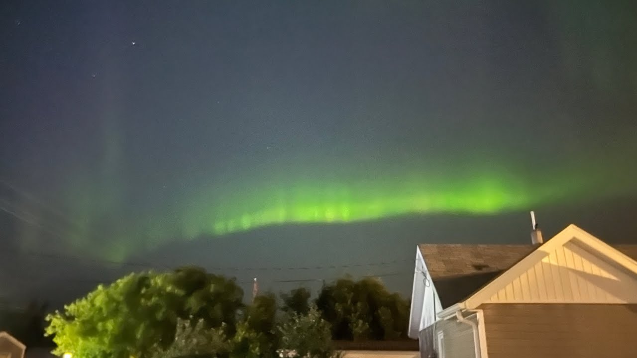 Dancing Northern lights/Aurora Borealis - YouTube