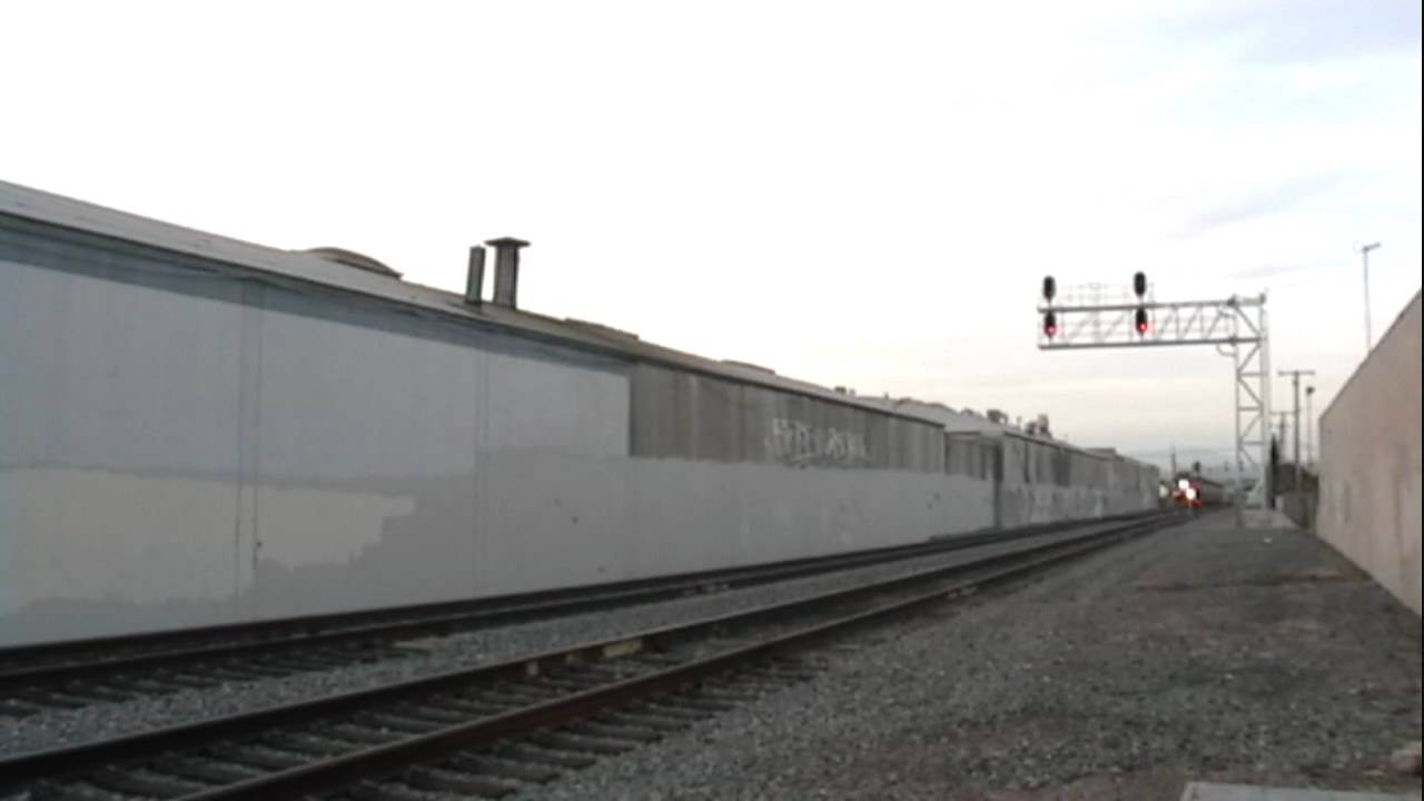 Nice Rollby! F59PHI 462 Leads Amtrak 582 at Sycamore St. SWEET K5LA! 2 ...