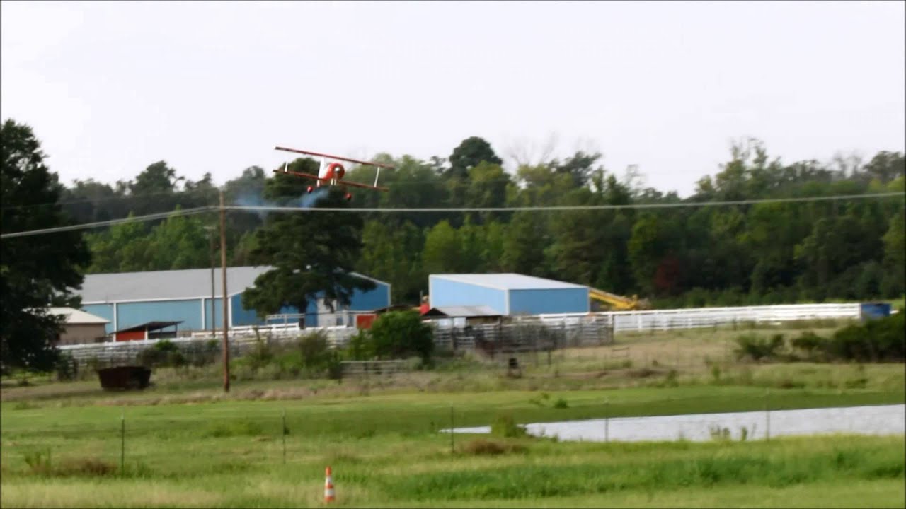 AeroWorks Pitts Python With Sullivan Smoke Pump - YouTube
