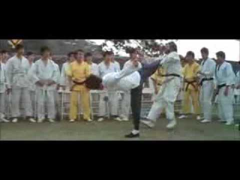 Brucli top ten fight - YouTube