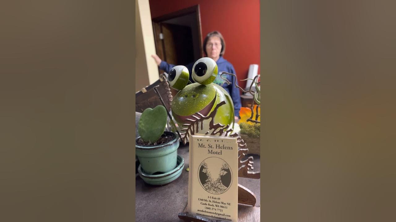 Mt saint helens toilet clang - YouTube