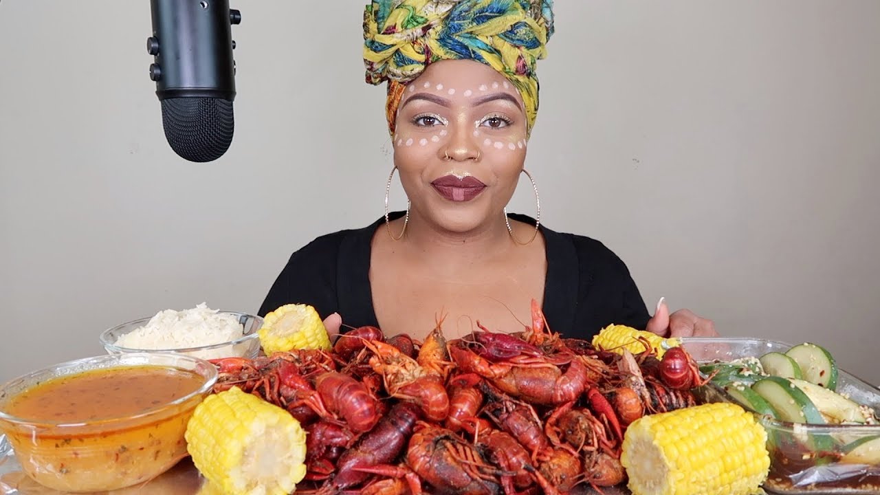 SEAFOOD BOIL CRAWFISH MUKBANG 먹방 EATING SHOW! - YouTube