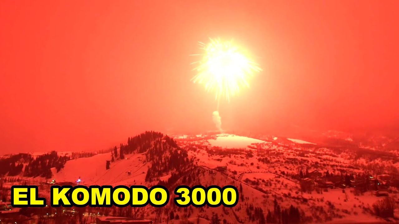 El Fuego Artificial Más Grande del Mundo - El Komodo 3000 Real - YouTube