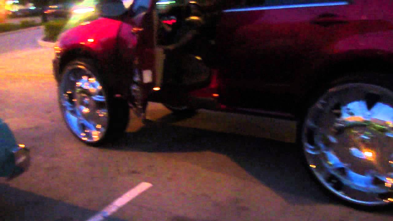 THE 1st CADILLAC SRX ON DEM 32" DUB RIMS @ C2C CUSTOMS - YouTube