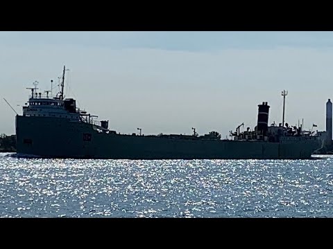 Alpena Freighter Steam Whistle Salute - YouTube