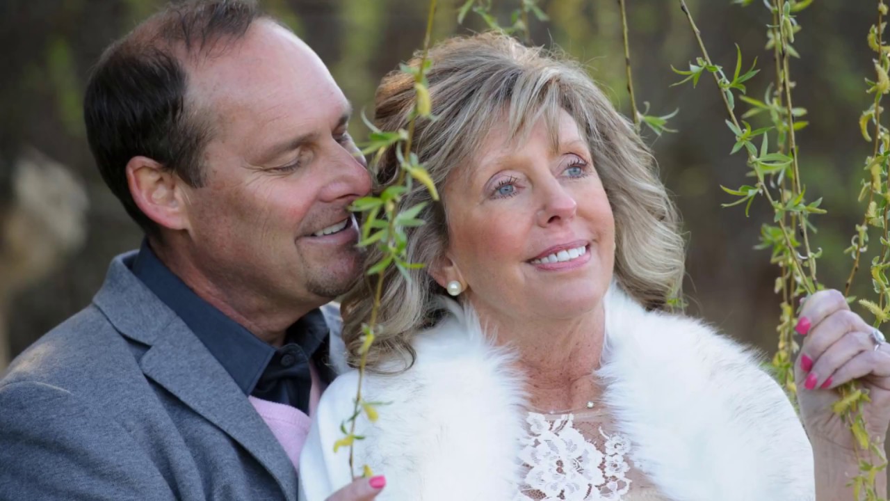 Randy "brakes" from the Nascar circuit to marry his dream girl - YouTube