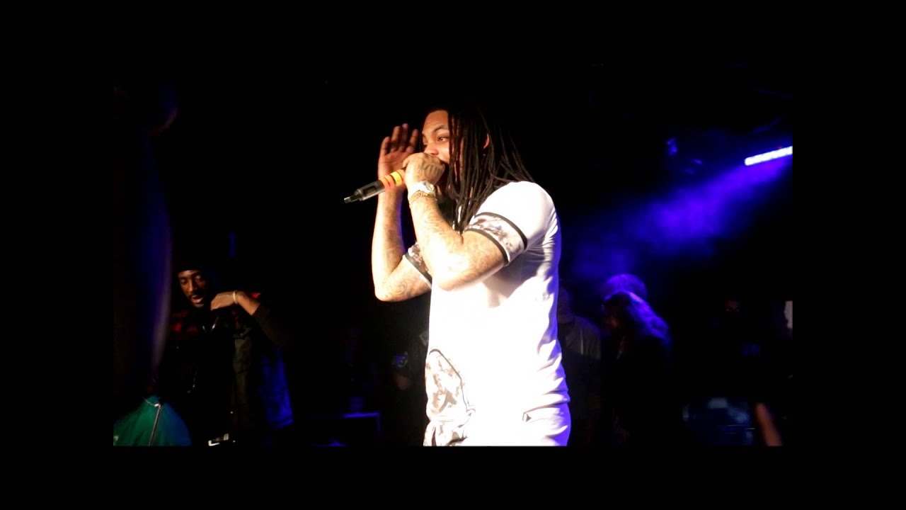 Waka Flocka Flame - Let Dem Guns Blam LIVE - YouTube