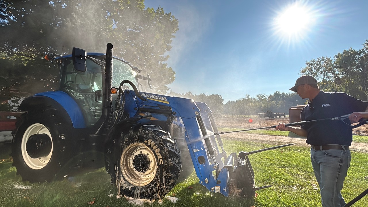 Touchless Tractor Wash - YouTube