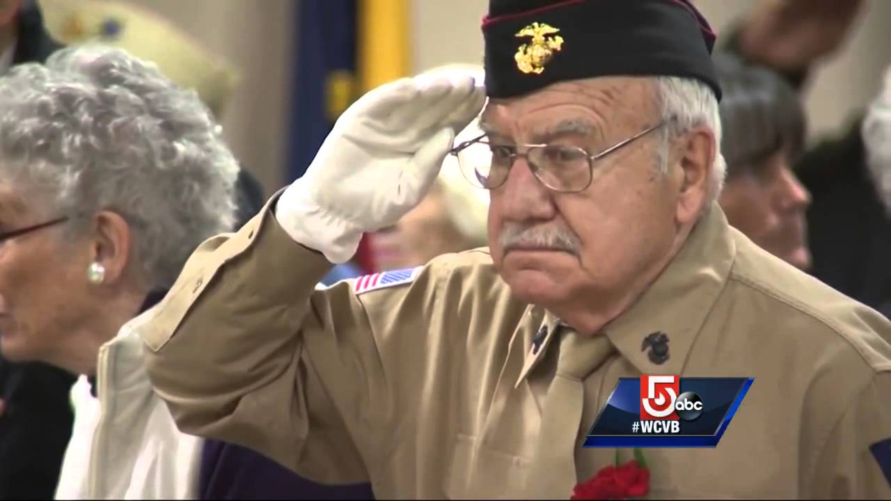 World War II veterans honored 70 years later - YouTube