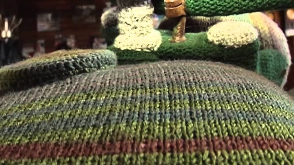 Tea Cozy for Motorcycles: Knitted motorcycle finds home in retro ...