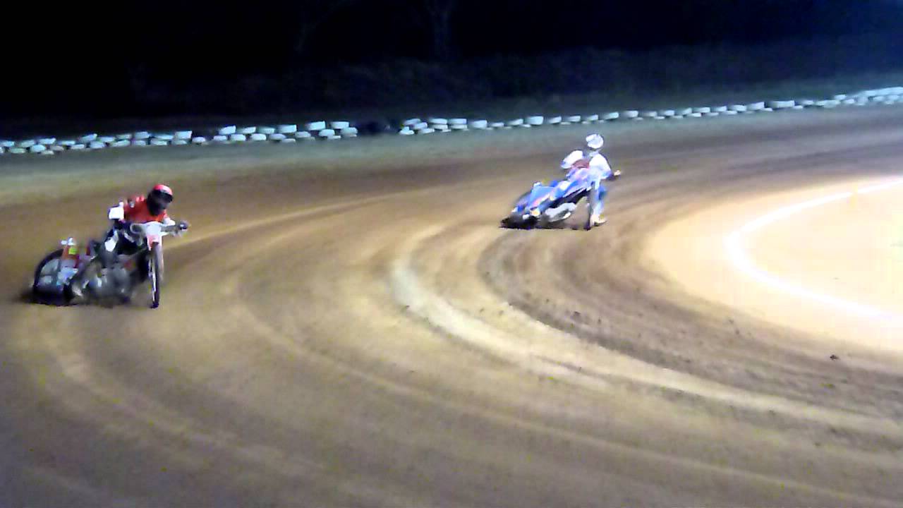 Brandon Speedway 19/11/11 - YouTube