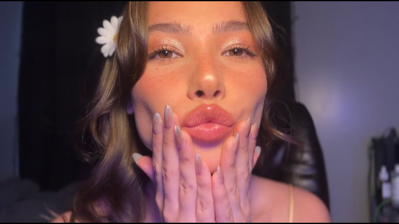 Body Triggers ASMR! ♡ (Collarbone Tapping, Lotion Sounds, Kisses, Teeth ...