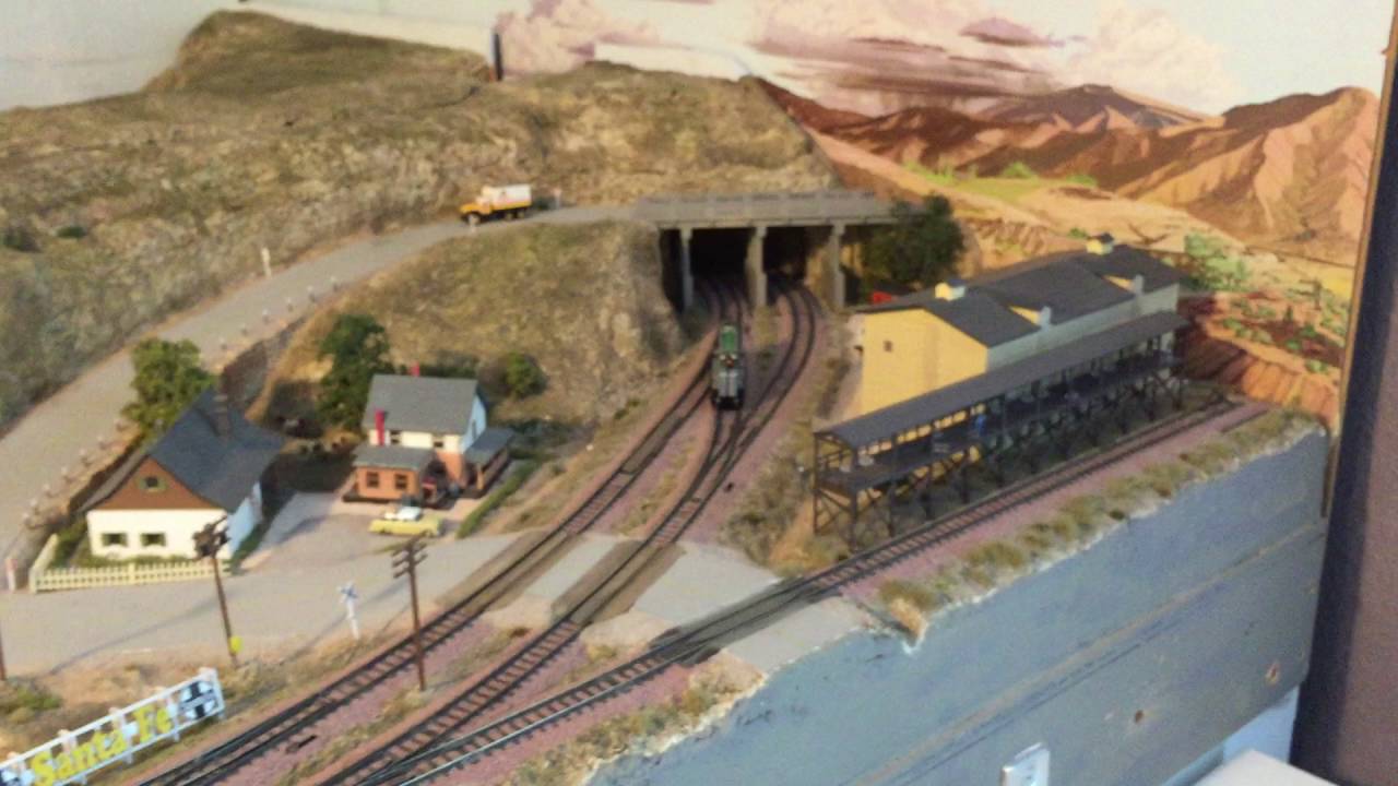 Atlas N scale Lenz LE063XF DCC Decoder for RS11 - YouTube