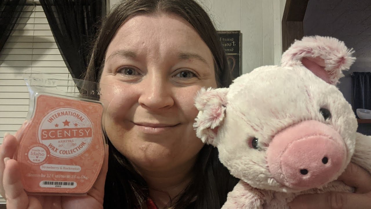 International Wax Collection & Piper the Pig Unboxing - YouTube