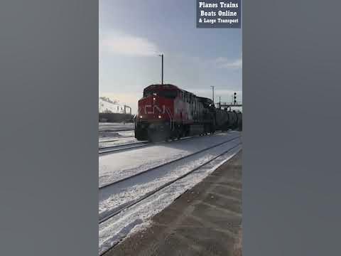 #shorts CN M302 Manifest Train CN 3330 Lead Locomotive Strathroy Sub #trains - YouTube