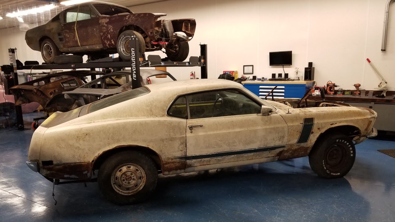 Barn Find 1970 Boss 302 Mustang (tear down) - YouTube