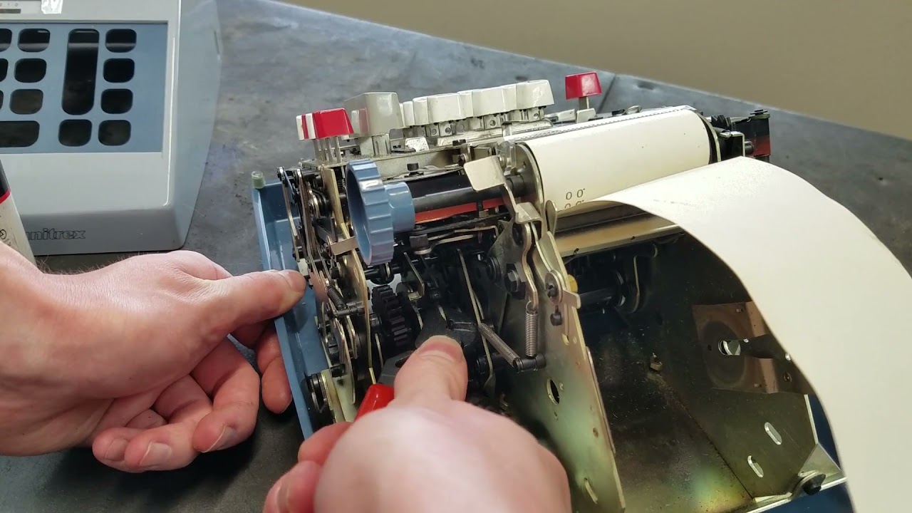 Bohn Unitrex Mechanical Adding Machine Repair - YouTube