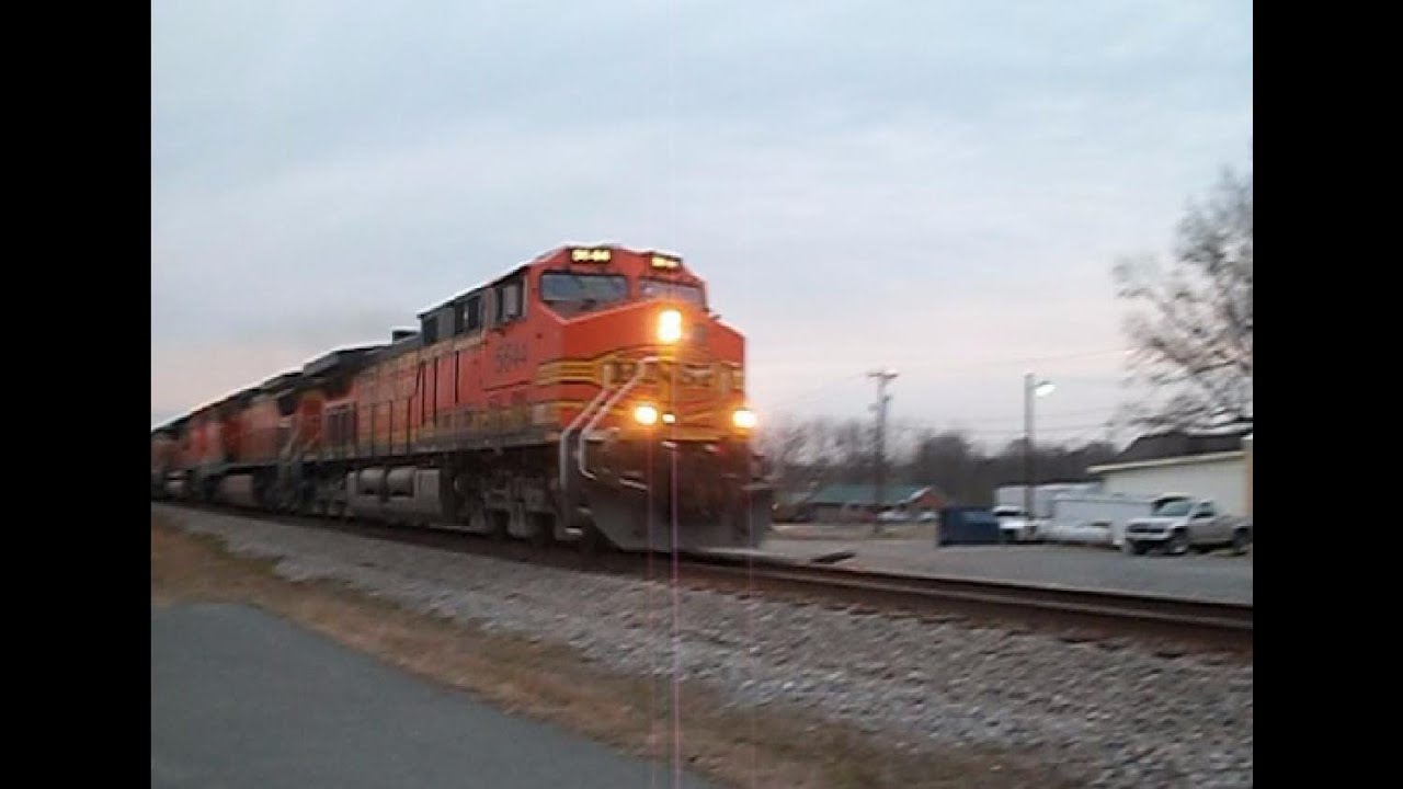 BNSF #5644 HAULING BNSF UNION PACIFIC & RA UNITS IN MARSHVILLE N.C. ON 2/6/14.....VIDEO #229 ...
