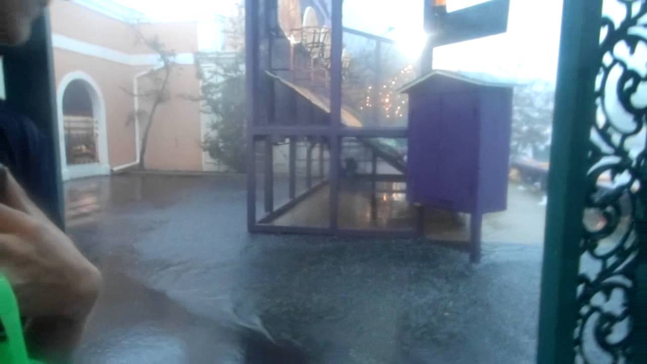More Crazy Rain and Flooding Six Flags Great America 7-18-15 - YouTube