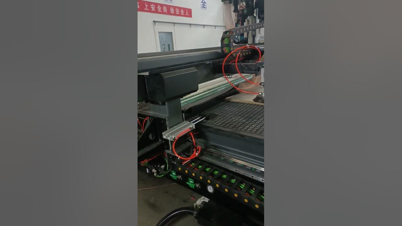 CNC Router with nesting, auto labeling, auto loading and unloading - YouTube