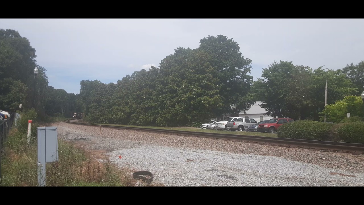 NS P52 SB with NS 7101 GP60 and NS 6102 SD40-2 - YouTube