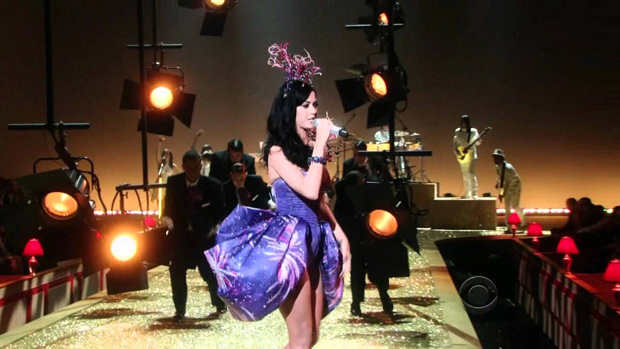 Katy Pery - Firework - [LIVE] - HD720 - |HD13| - YouTube