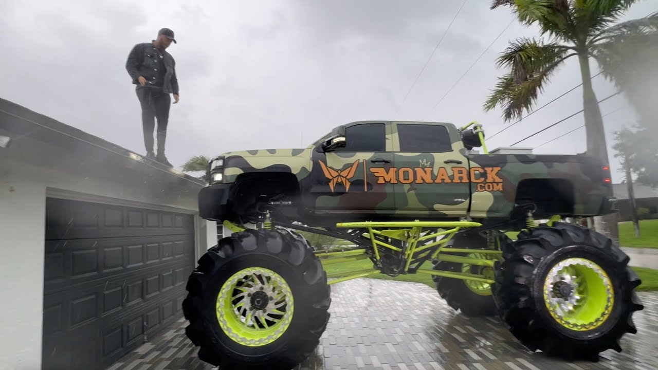 Florida Man vs Hurricane Milton - YouTube