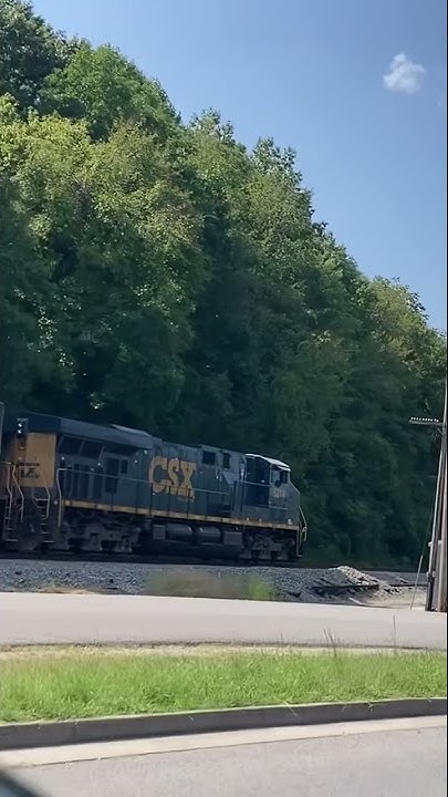 Train Chase? No, Train Pace! - YouTube