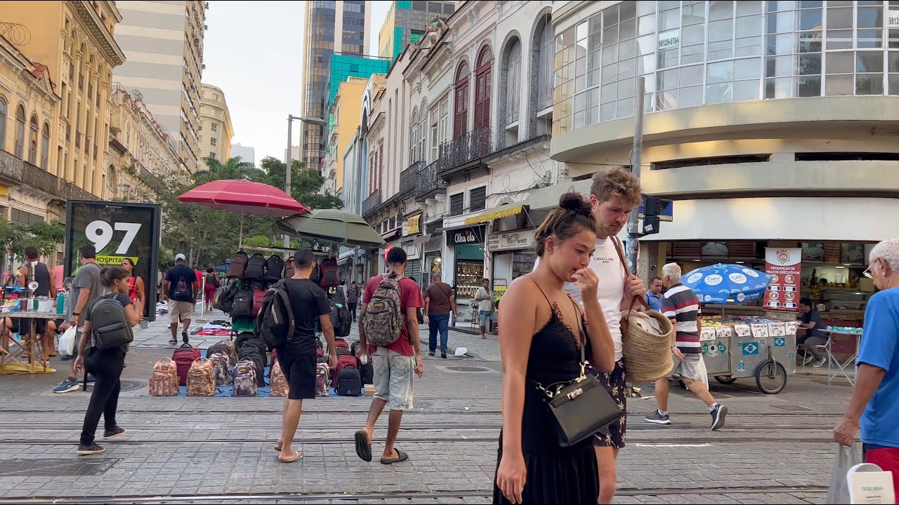🇧🇷 The Real Brazilian Streetlife | Rio De Janeiro Centro 1 | Citywalk ...