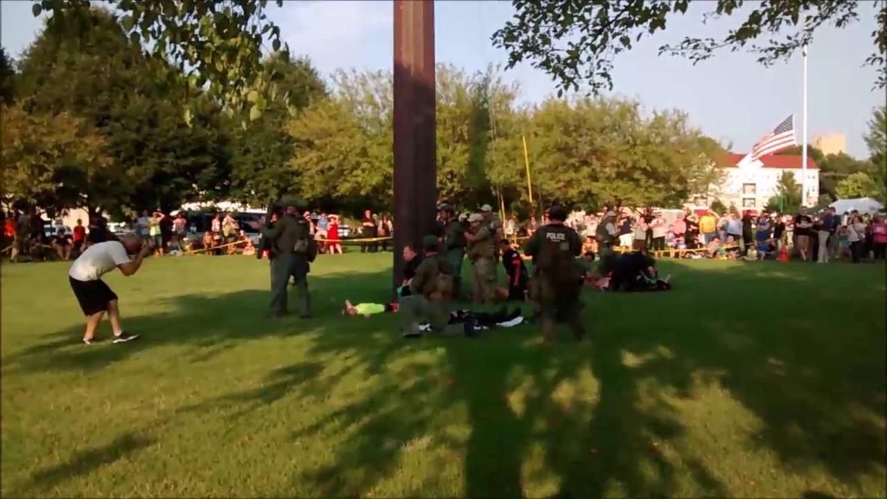 National Night Out BPD RCSO SWAT Demonstration - YouTube