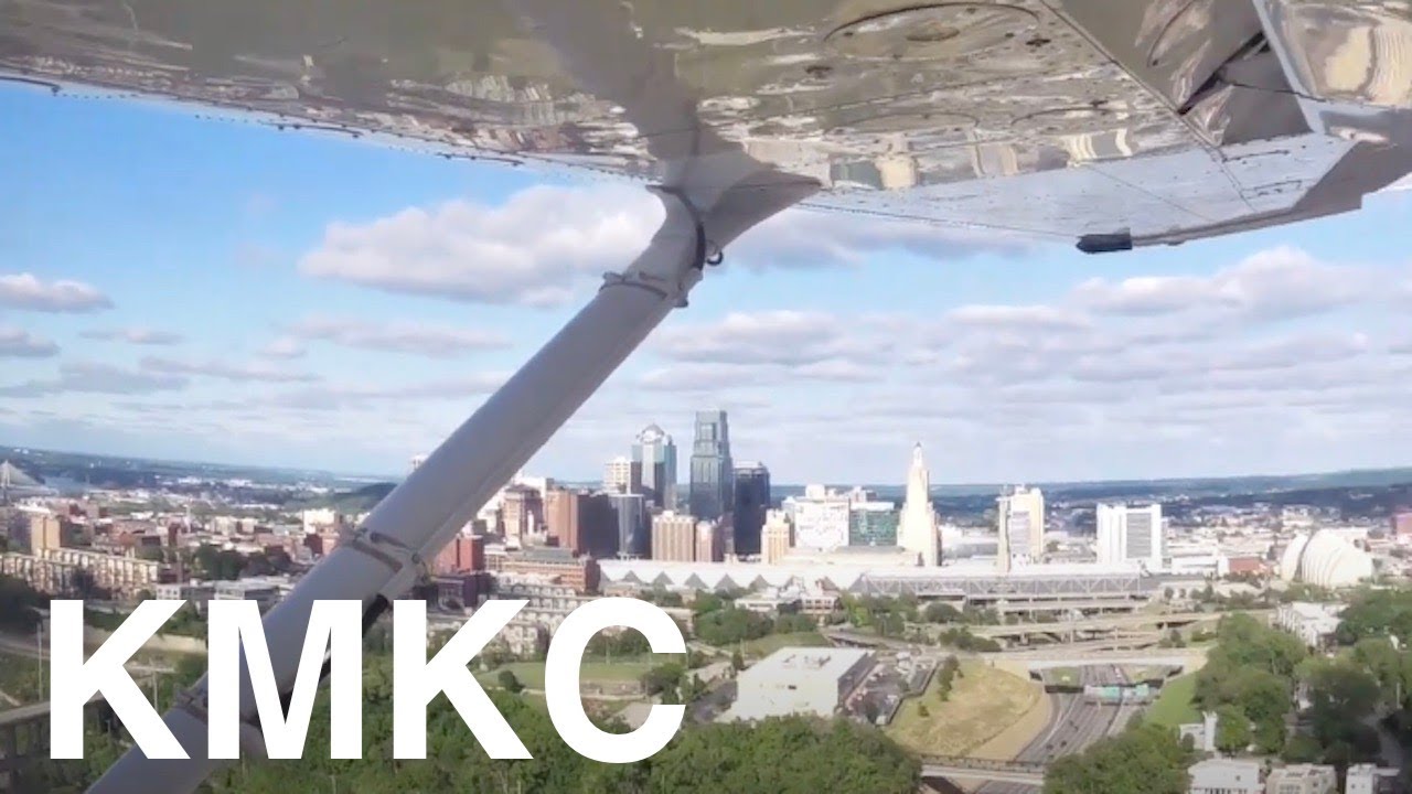 Headed to Downtown Kansas City Airport (KMKC) - YouTube