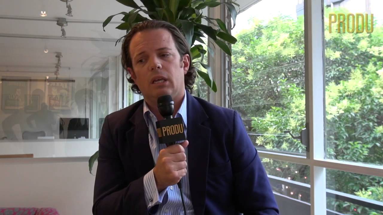 David Laffan dejó Londres para regresar a México a The Agency - YouTube