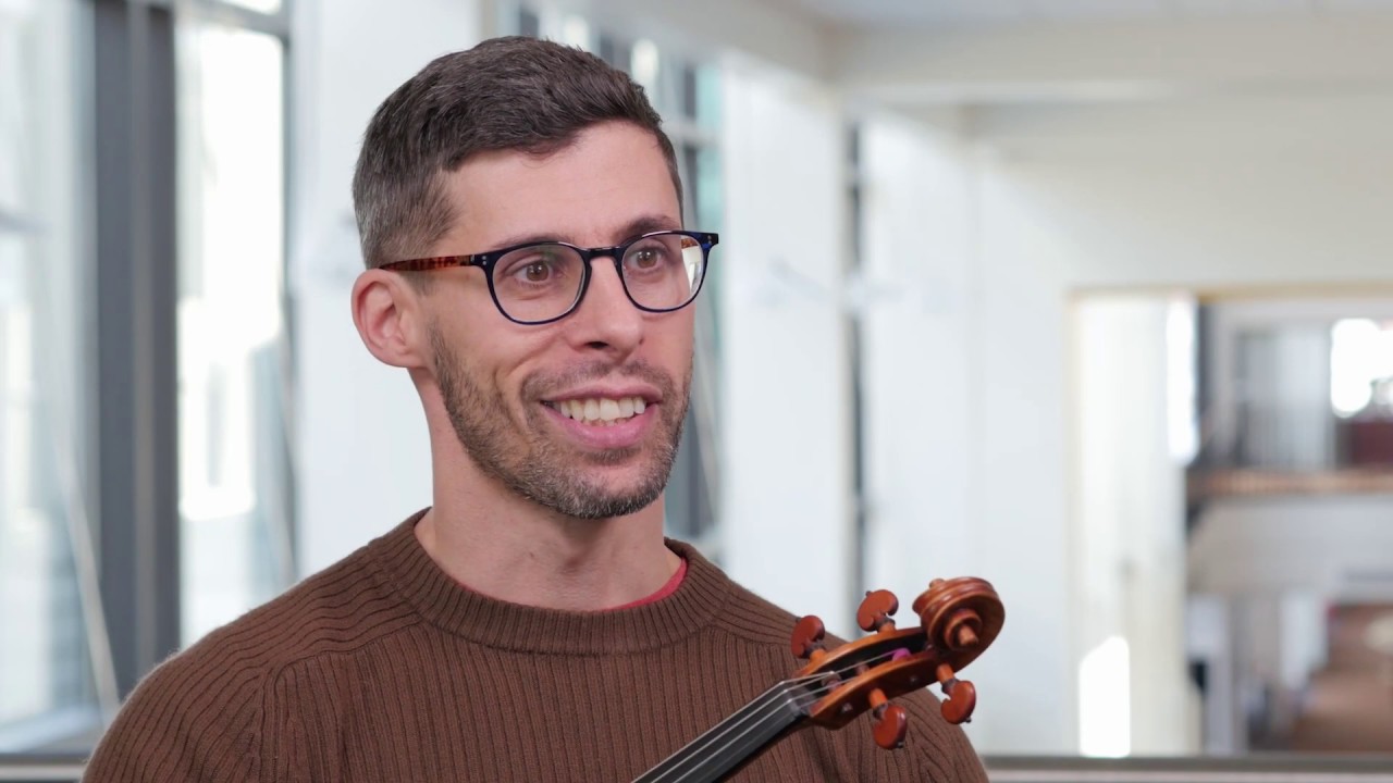 Dovid Friedlander on the Violin Solo in "Swan Lake" - YouTube