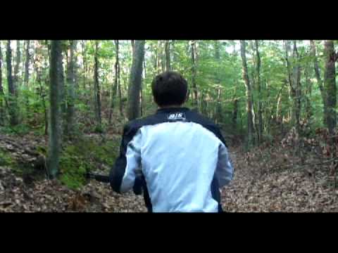 El Monstruyo en el Bosque (Monster in the woods) - YouTube