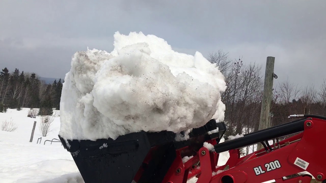 Branson 3520 loader work - YouTube