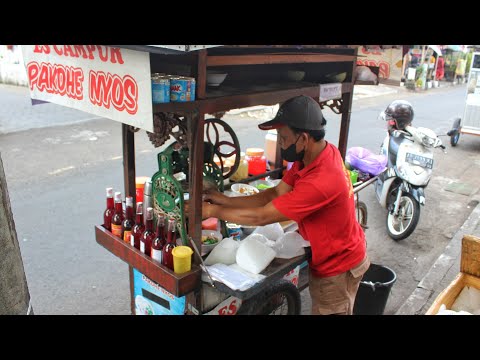 ES CAMPUR PAKDE NYOS INI CAMPURAN BUAH dan SIRUPNYA TIDAK DITAKAR LAGI, PORSINYA BESAR BANGET