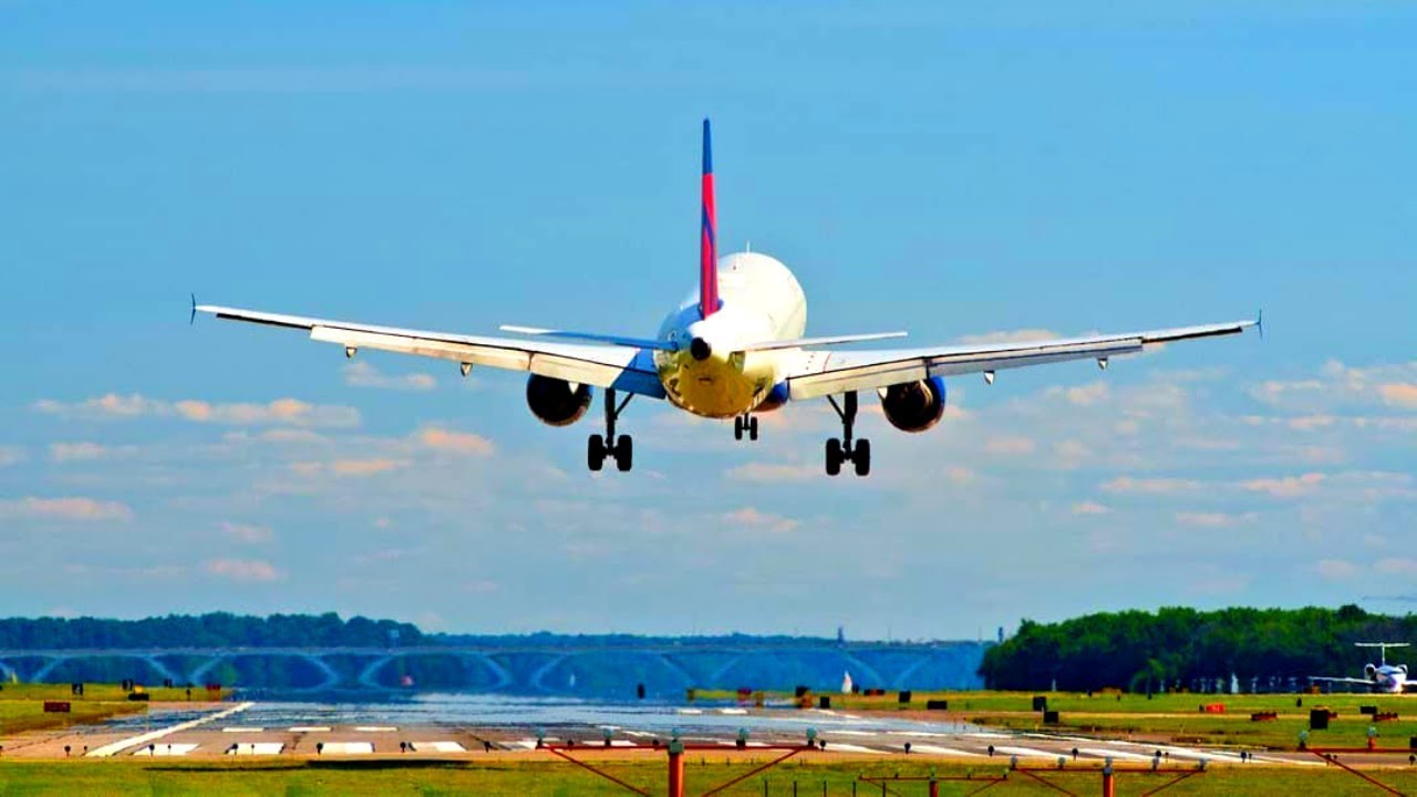 STUNNING AIRLINES ACTION | Plane Spotting at Washington National ...