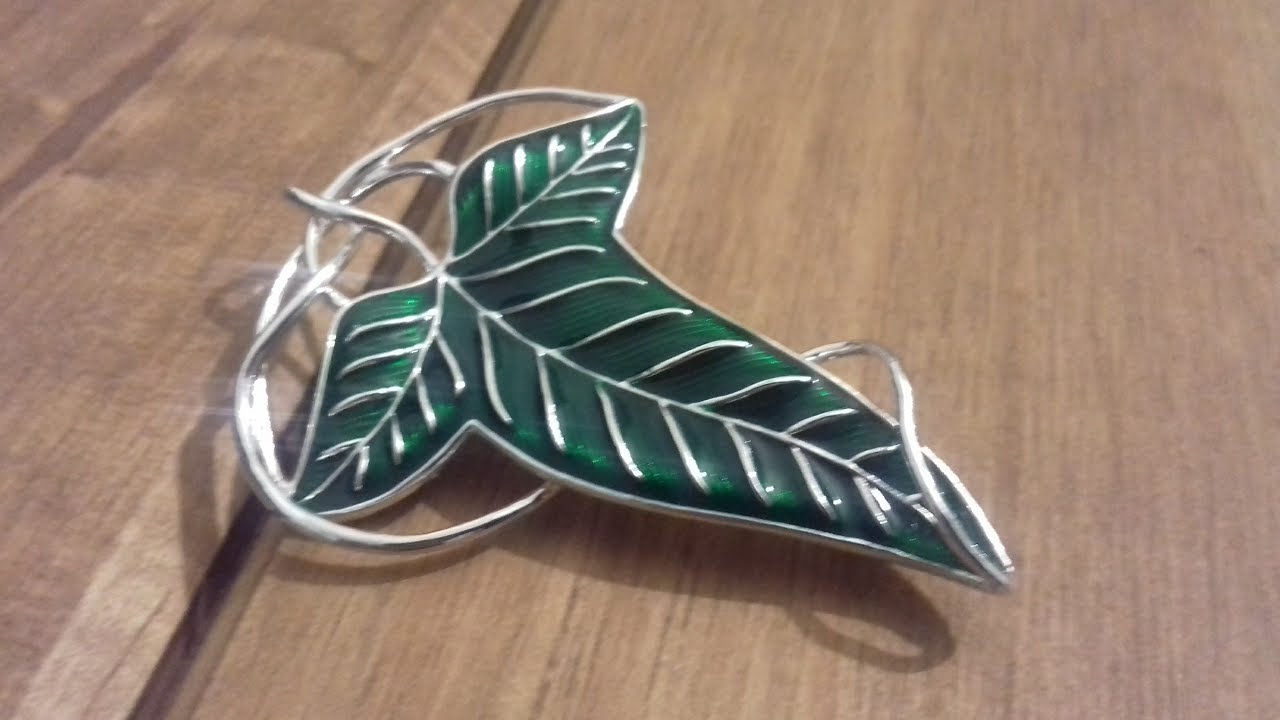 Lord of the Rings The Elven Brooch (nobel collection) - YouTube